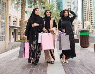 What to wear in Dubai: Clothing Advice for 2025 | Tour Dubai Tour Dubai