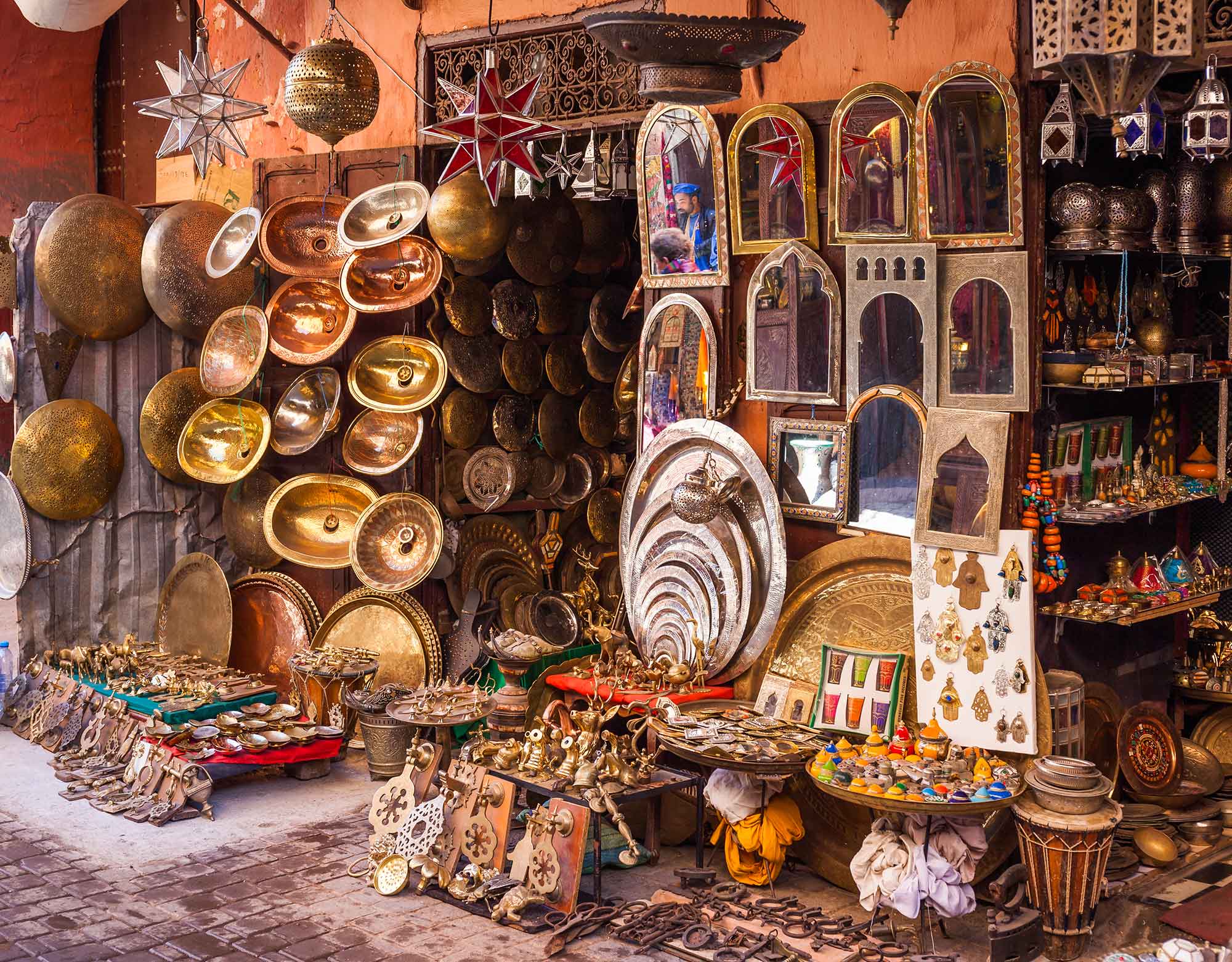 Mutrah Suq | Attractions in Muscat | Big Bus Tours